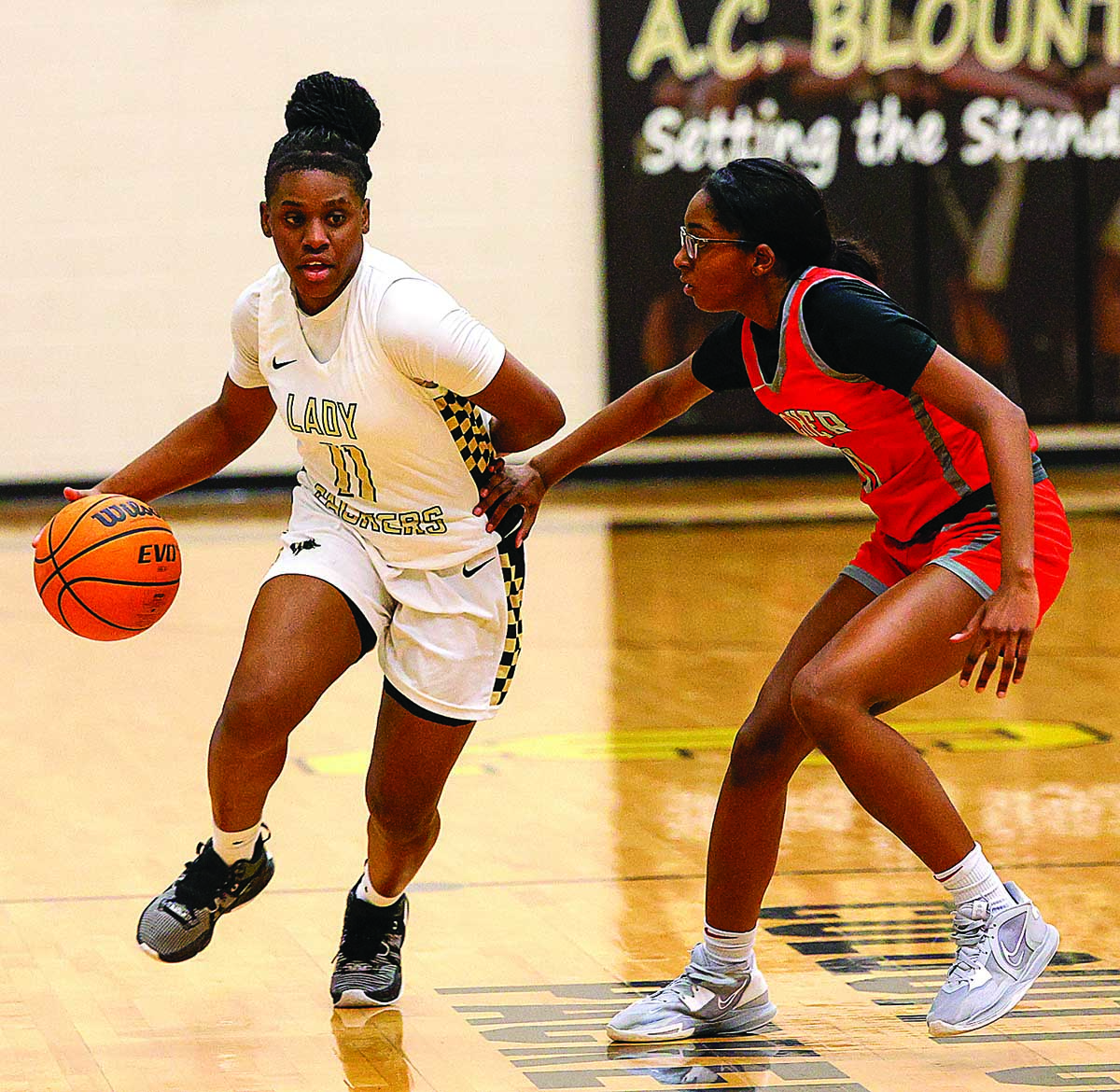 Lady Packer basketball edges out the Tigers during round one of state ...