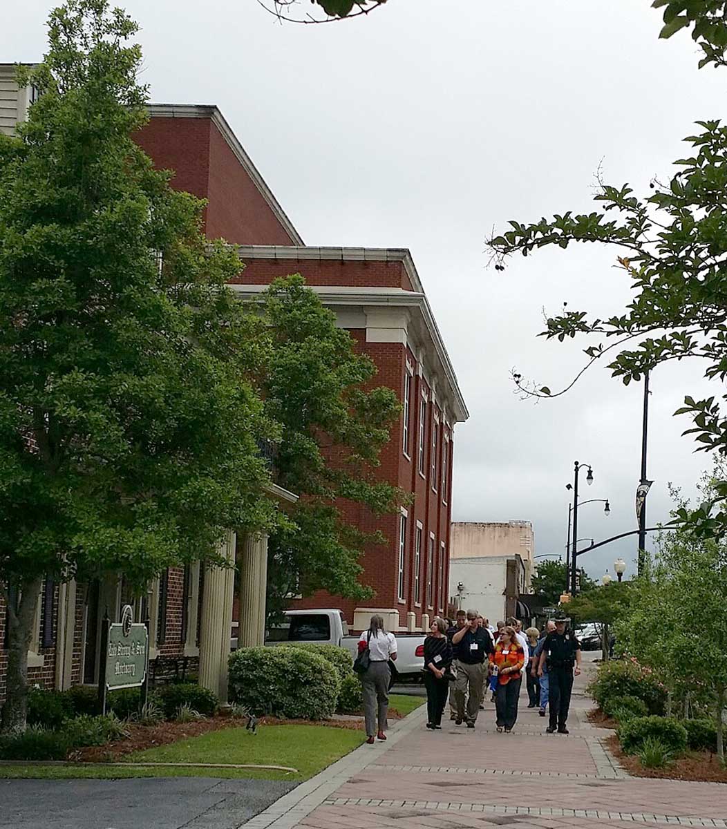 Bus tour visits Moultrie - Moultrie Observer | Moultrie Observer