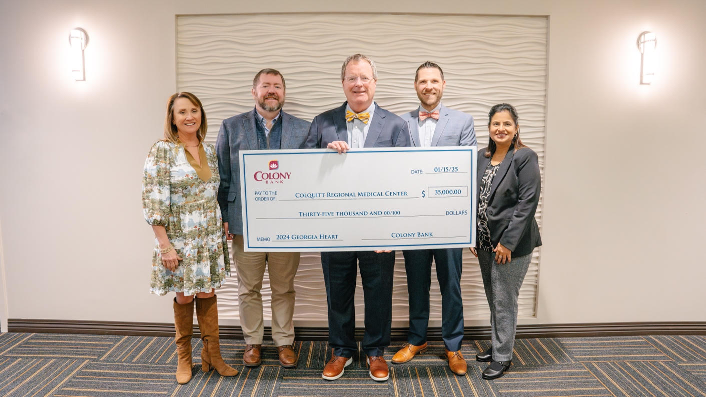 Colony Bank makes donation to Colquitt Regional | Moultrie Observer
