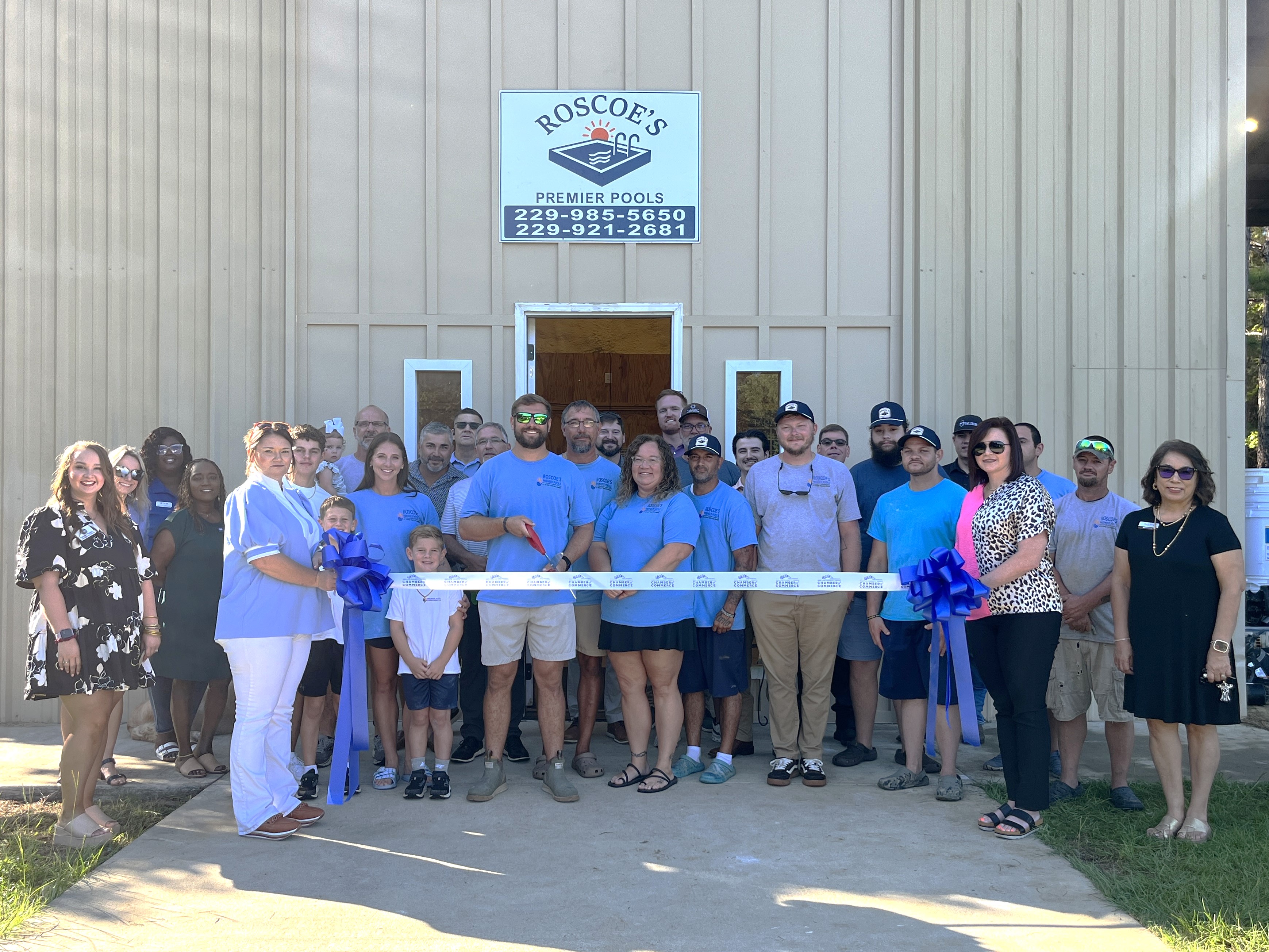 Chamber celebrates new owners of Roscoe’s Premier Pools | Moultrie Observer