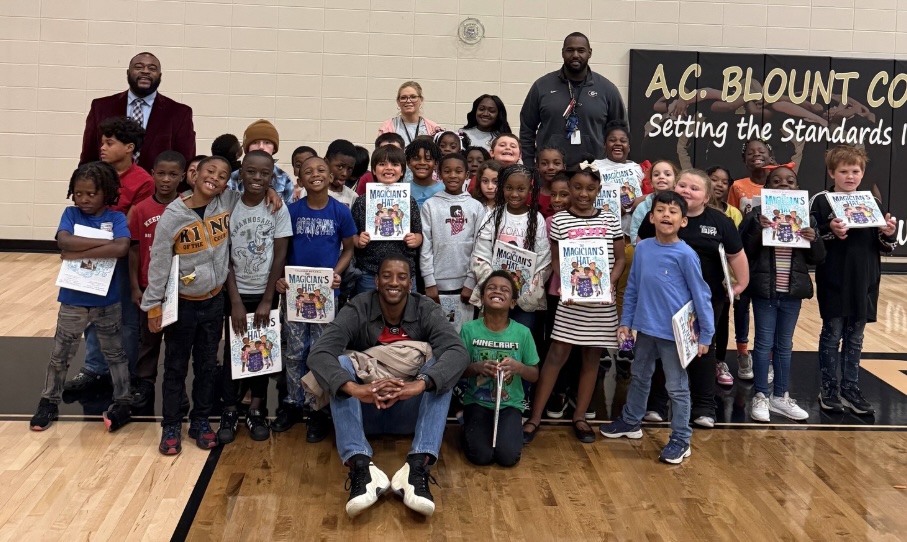 Super Bowl champion Mitchell presents “Read with Malcolm” | Moultrie ...